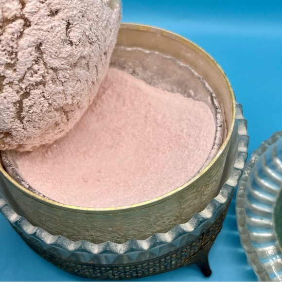 Vintage | Bath & Body | Vintage Glass Powder Container | Poshmark